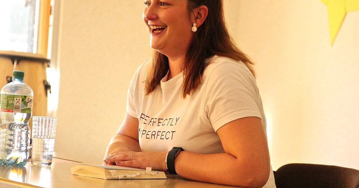 Autorin Jessica Gehres spricht vor Salzufler Schülern über Cyber ...