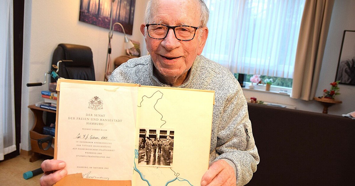 Oerlinghausen: Zeitzeuge John Gibson warnt vor Wehrpflicht | Lokale ...