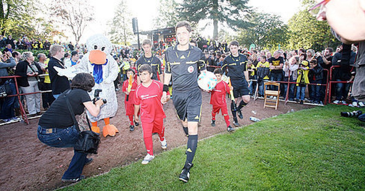 Immanuel Block: "Als Schiedsrichter bist du ein Kämpfer" | Nachrichten ...