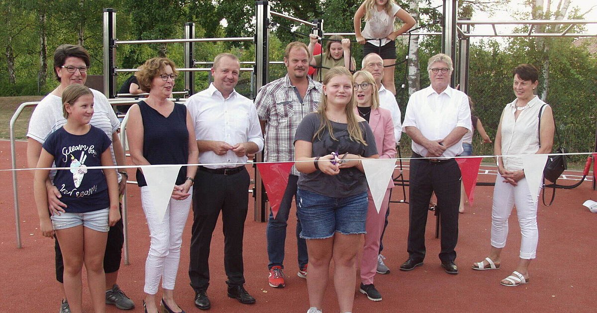 SuS Stemmen-Varenholz weiht Calisthenics-Anlage ein | Lokale ...