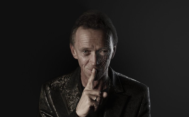 Mentalist Jan Forster liest in Detmold die Gedanken seines Publikums ...