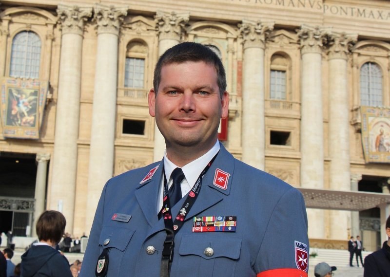 Nils Brandes hilft bei Pilgerreise nach Rom | Lokale Nachrichten aus ...