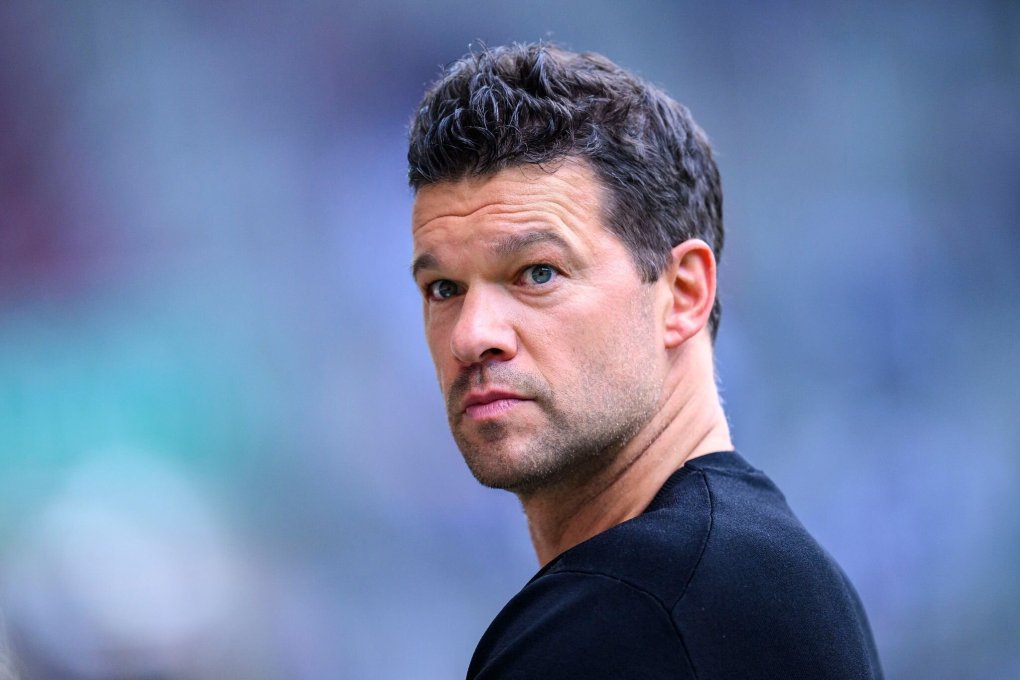 Ballack begeistert von Leverkusen: «Überragende Frühform» | Fußball - LZ.de