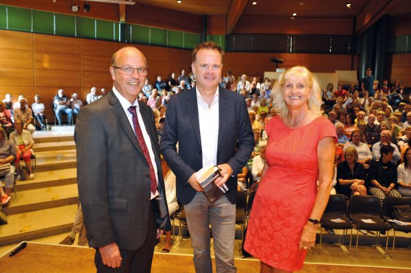 ZDF-Moderator Christian Sievers erklärt in Detmold die Welt hinter den ...