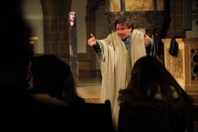 Jürgen Roth glänzt als Judas in Landestheater-Premiere in der ...