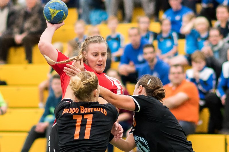 Bad Salzuflen setzt sich mit 24:18 gegen HaSpo Bayreuth durch ...