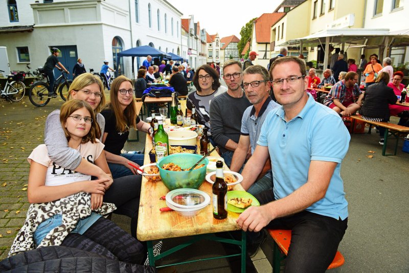Braker lassen es sich "in ihrer Mitte" gut gehen | Lokale Nachrichten ...