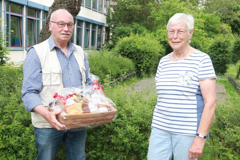 Rote Kreuz dankt in Oerlinghausen fleißigen Spendern | Lokale ...
