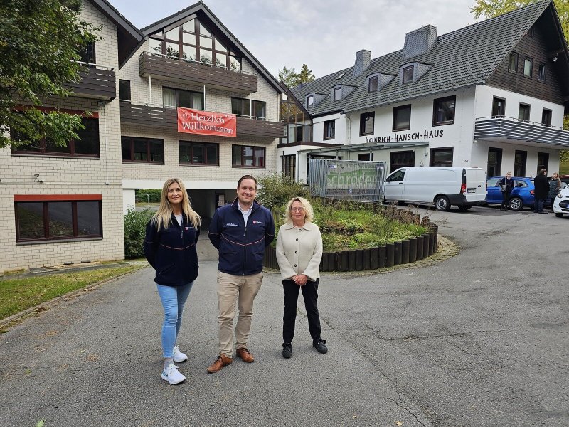 Exklusiver Einblick: So leben die Geflüchteten in der Notunterkunft in ...