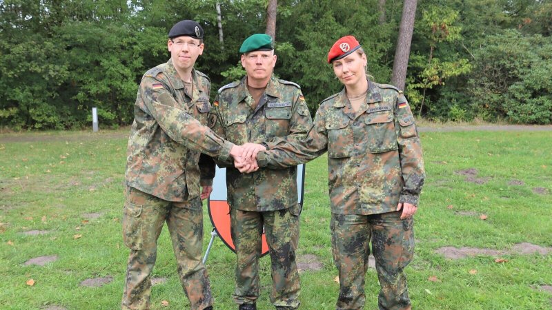 Chefwechsel bei der Stabsfernmeldekompanie der „Lipperland-Brigade ...