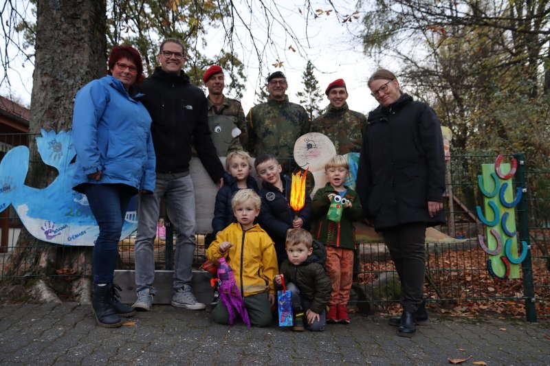 Kraftfahrausbildungszentrum spendet erneut für die „Stachel-Bären ...