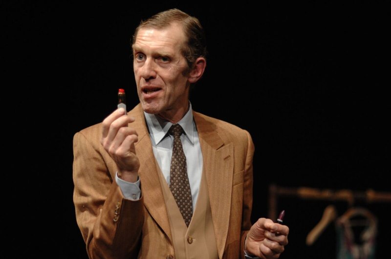 "Wieder ein Mord auf St. Pauli" - Theaterlabor zu Gast | Lokale ...