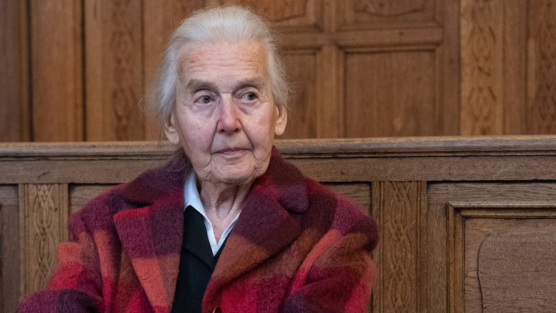 Holocaustleugnerin Haverbeck aus Vlotho entgeht weiter der Haftstrafe ...