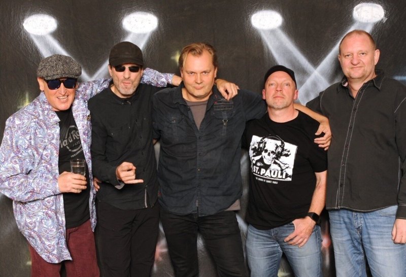 Mufflonkamp-Fest lädt zu Heimat-Rock mit einem Schuss „Scotch“ | Lokale ...