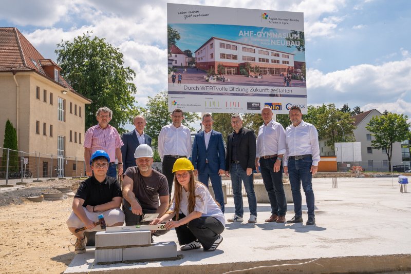 Grundstein für den Neubau des Detmolder August-Hermann-Francke ...