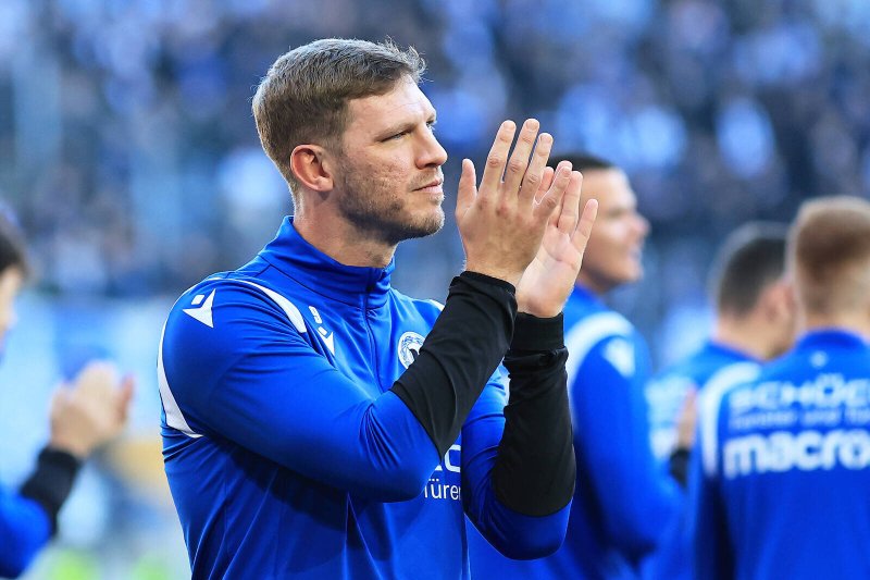 Jetzt schlägt's 13: Arminia Bielefeld verlängert erneut mit Fabian Klos ...