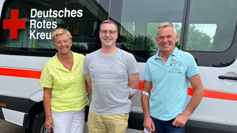 Jede Blutspende kann drei Menschen helfen: Das DRK ehrt Lebensretter | Lokale Nachrichten aus ...