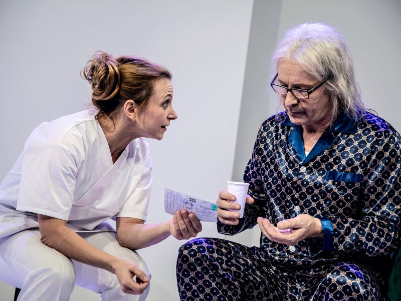 Ein Theaterstück, das an die Nieren geht | Kultur aktuell - LZ.de