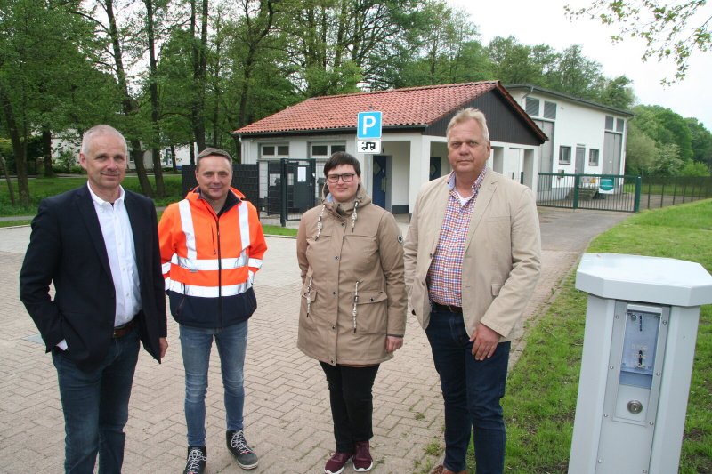 Sechs Stellplätze für Wohmobile stehen in Bad Meinberg zur Verfügung ...