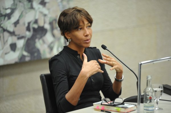 NS-Zeit: Enkelin berichtet von den Verbrechen ihres Großvaters Amon ...