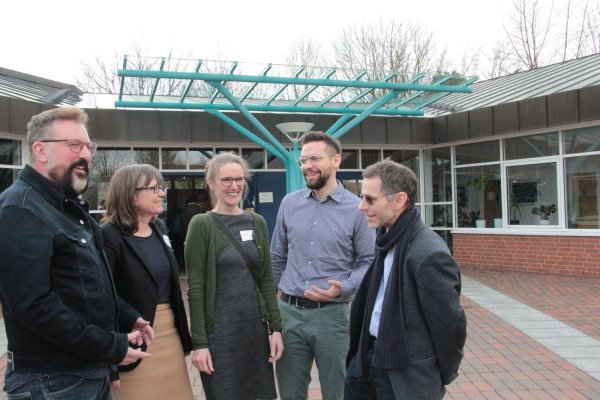 Soziales Umfeld fördert die Intelligenz von Kindern | Lokale ...