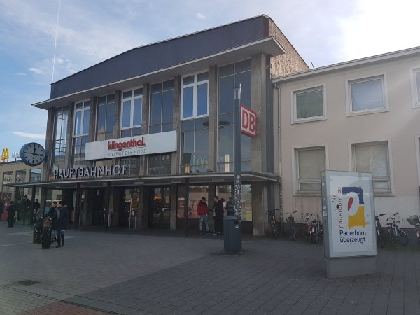 Streit in Paderborn: Bahn soll Bundespolizei kostenlos unterbringen ...