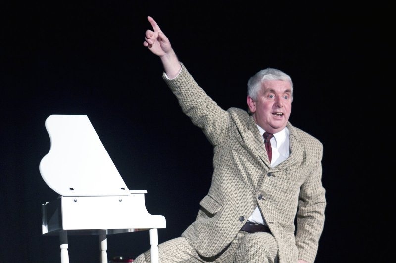 Erwin Grosche präsentiert Bestes aus 40 Jahren | Kultur aktuell - LZ.de