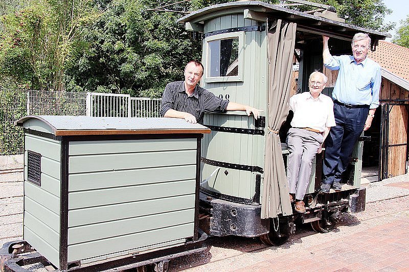 Eisenbahnfreunde bringen alte Elektro-Lok in Schwung | Lokale ...