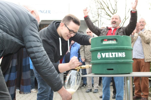 RTL zeigt Dienstagabend den zweiten Versuch des Bierfass-Anstiches in ...