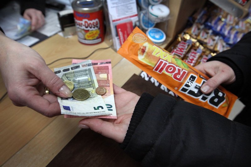 Smarte Banknoten: Intelligentes Geld speichert Informationen | Lokale ...