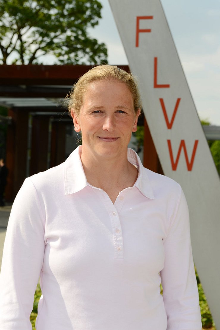 191-fache Nationalspielerin Kerstin Stegemann kommt zur Final-Auslosung ...