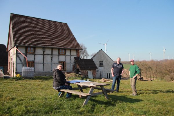 Windkraftanlagen: Warum sich in Brüntorf noch keine Rotoren drehen ...