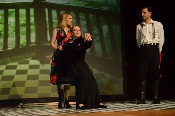 Theatergastspiele Fürth zeigen „Ungeduld des Herzens“. | Lokale ...