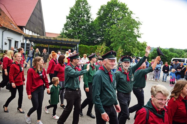 Der Zieglerverein Selbeck ist auch nach 130 Jahren noch taufrisch ...