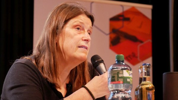 Politologin warnt in der Alten Meierei in Blomberg vor Rechtsextremen ...