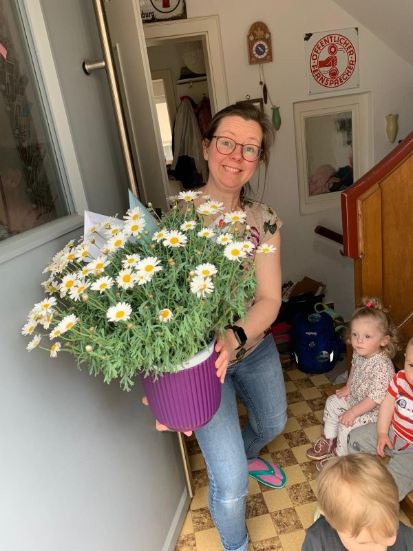 Ein blumiger Gruß für Lemgoer Tagesmütter | Lokale Nachrichten aus ...