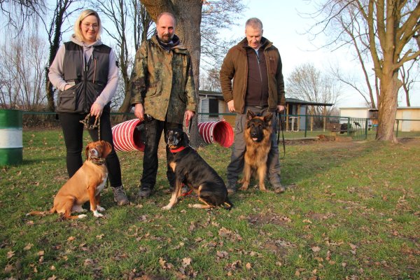 Liemer Tierfreunde klären auf: Das Einmaleins des Hundeknigge | Lokale ...