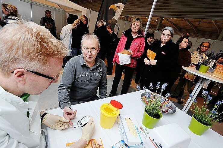 Erster Aktionstag der Barntruper Firma Karl E. Brinkmann | Lokale ...