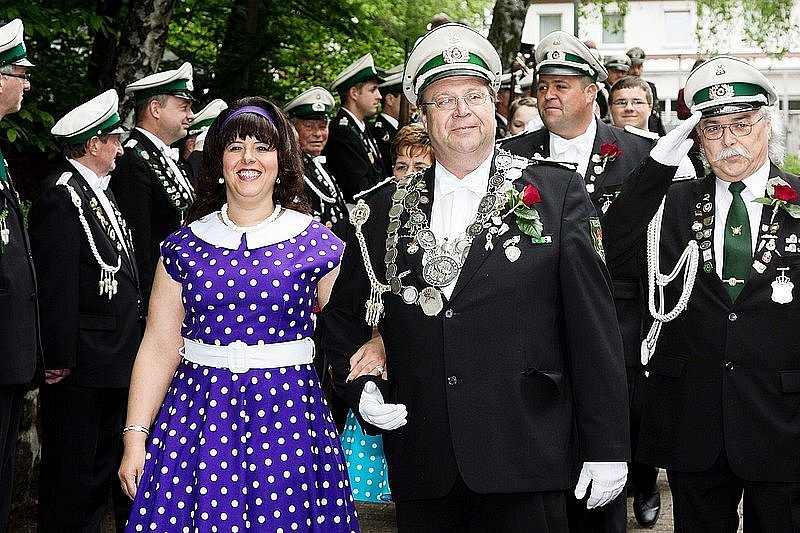 Bad Meinberger Schützen danken ihrem Herrscherpaar | Lokale Nachrichten aus Horn-Bad Meinberg ...