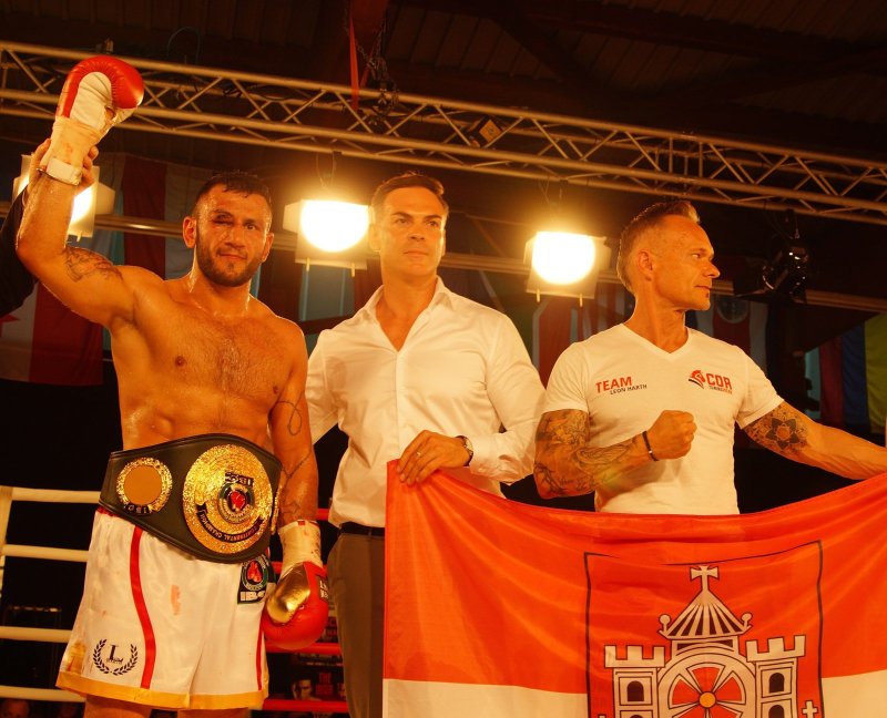 Profiboxer Leon Harth ist nun IBO-Continental-Champion | Nachrichten ...