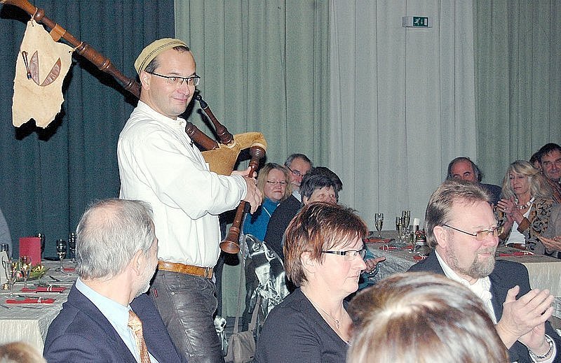 Historisches Lese-Dinner stößt auf große Resonanz | Lokale Nachrichten ...