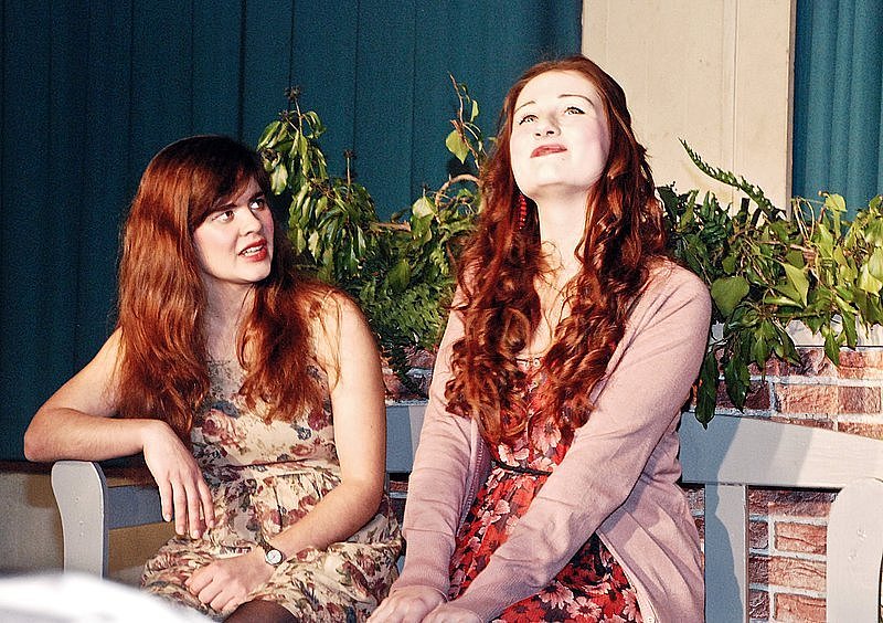 Ungleiche Schwestern machen dem Publikum Spaß | Lokale Nachrichten aus ...