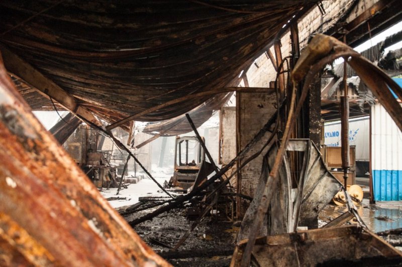 Großbrand in Verzinkerei: Ursache soll technischer Defekt sein | Live ...