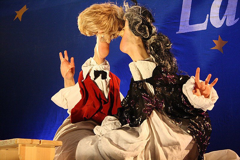 "Lange Nacht der Poesie" zeigt im Lippischen Landesmuseum kleine Kunst ...