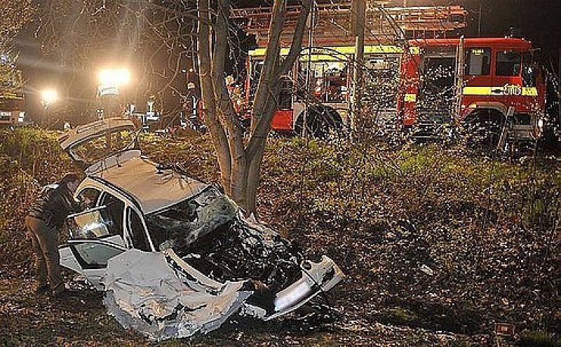 Paderborner Karfreitags-Unfall: Land NRW hilft | Nachrichten aus Ostwestfalen-Lippe - LZ.de