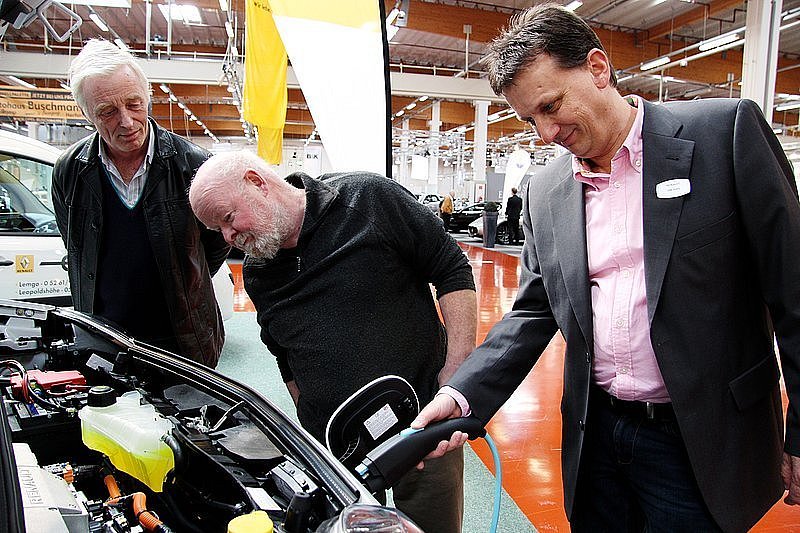 "Automobile" in Salzuflen präsentiert 250 Fahrzeuge | Lokale ...