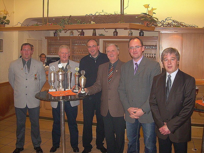 Horst Pöhlker holt sich die meisten Pokale beim Wettstreit | Lokale ...