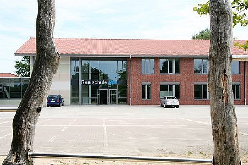 Stühle rücken hinter neuen Wänden | Lokale Nachrichten aus Lage - LZ.de