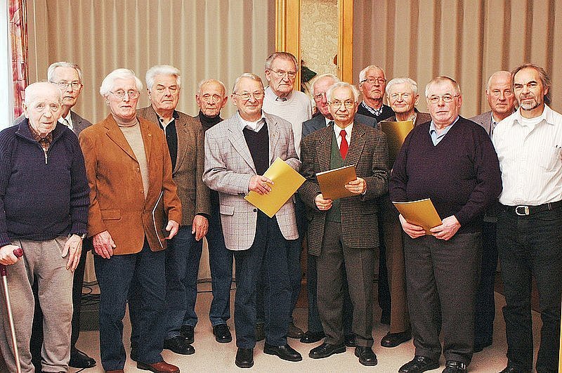 IG Metall ehrt treue Mitglieder | Lokale Nachrichten aus Lippe - LZ.de