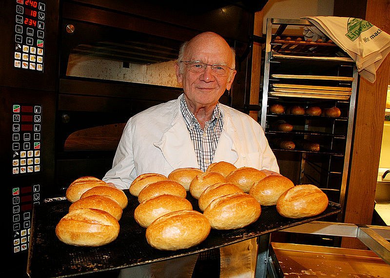 Goldener Meisterbrief für August Nagel | Lokale Nachrichten aus Detmold ...